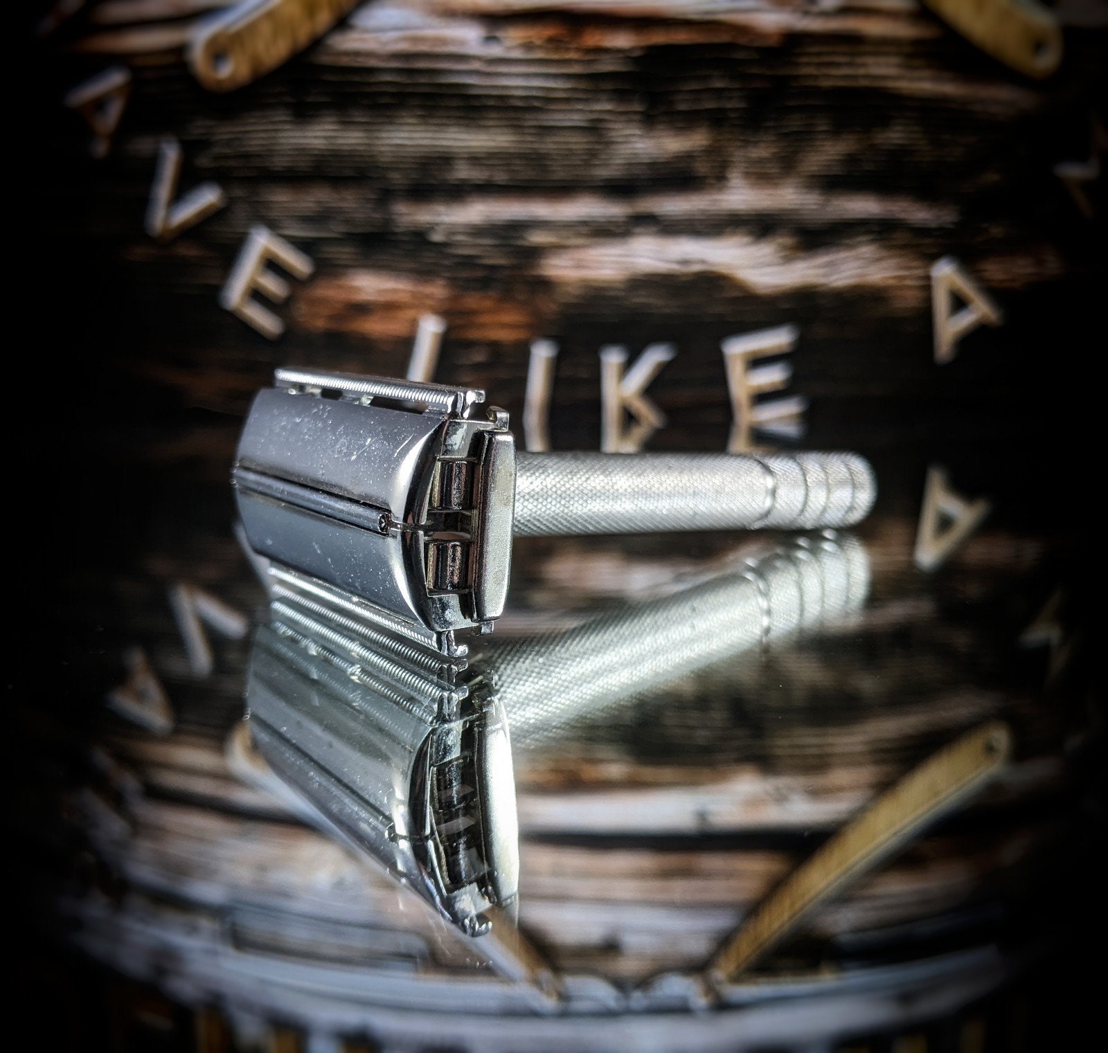 Gillette Double Edge Safety Razor 1960s nickel Butterfly