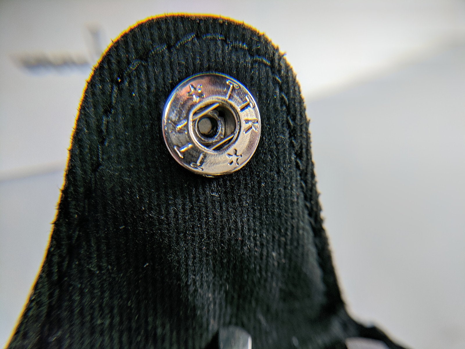 Black Leather Straight razor Material lined Sturdy closure