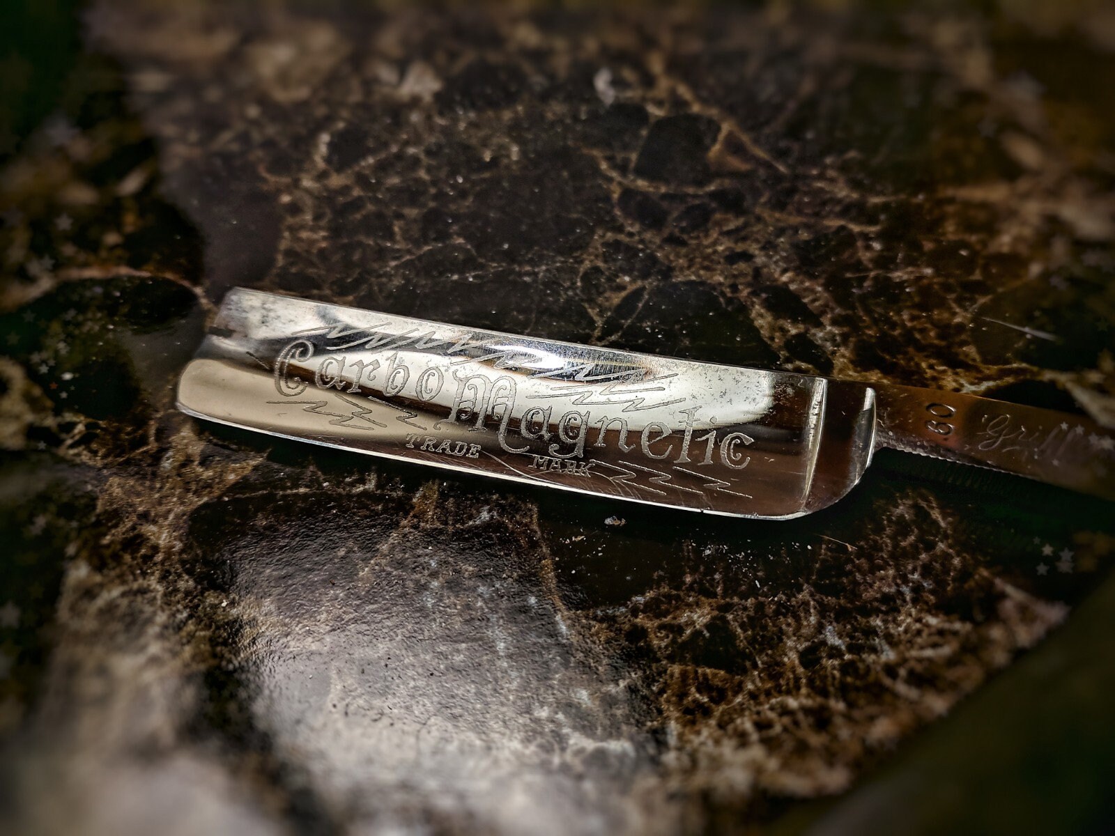 Vintage Carbo Magnetic Griffon Straight Razor 60 6/8Men's Self Care