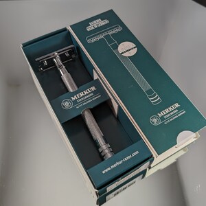 Merkur Double Edge Safety Razor, Straight Cut, Double Extra Long Handle ...