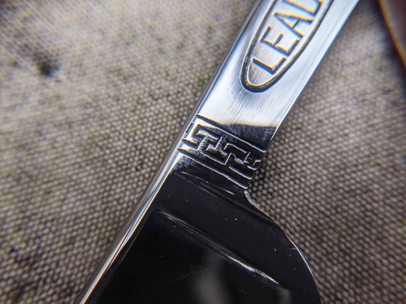 FW Engels Shave Ready Straight Razor Fancy Ornate Brass Scales