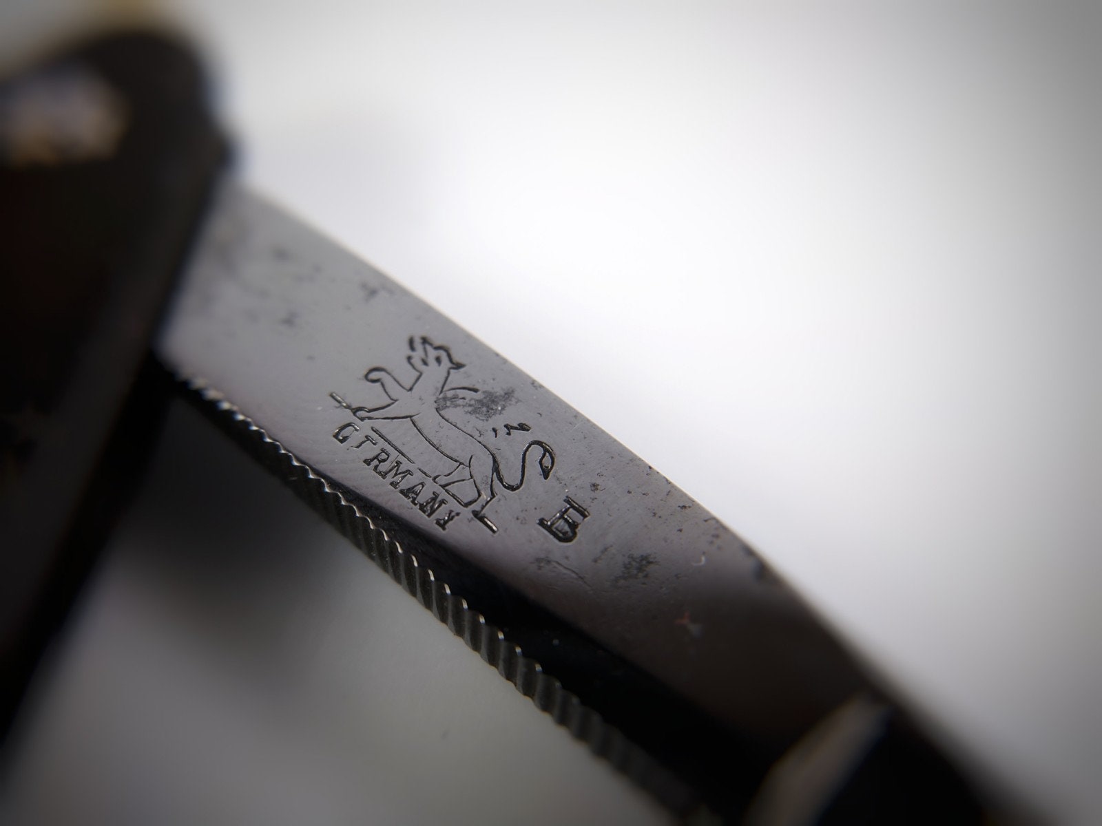 Vintage Carbo Magnetic Griffon Straight Razor 60 6/8Men's Self Care