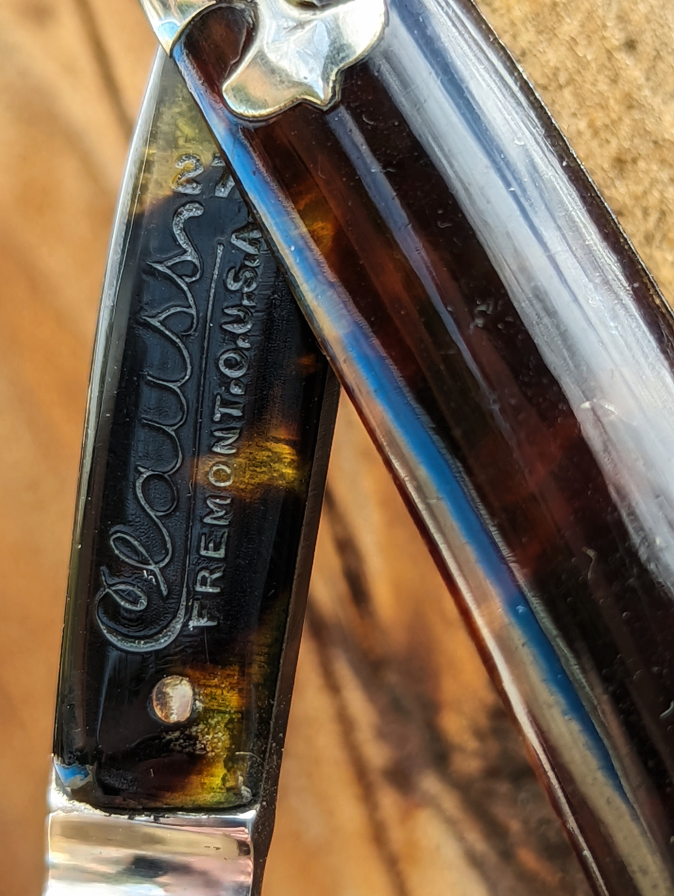 Antique straight razor Clauss Fremont Ohio Tortoise SCALES rare NOS