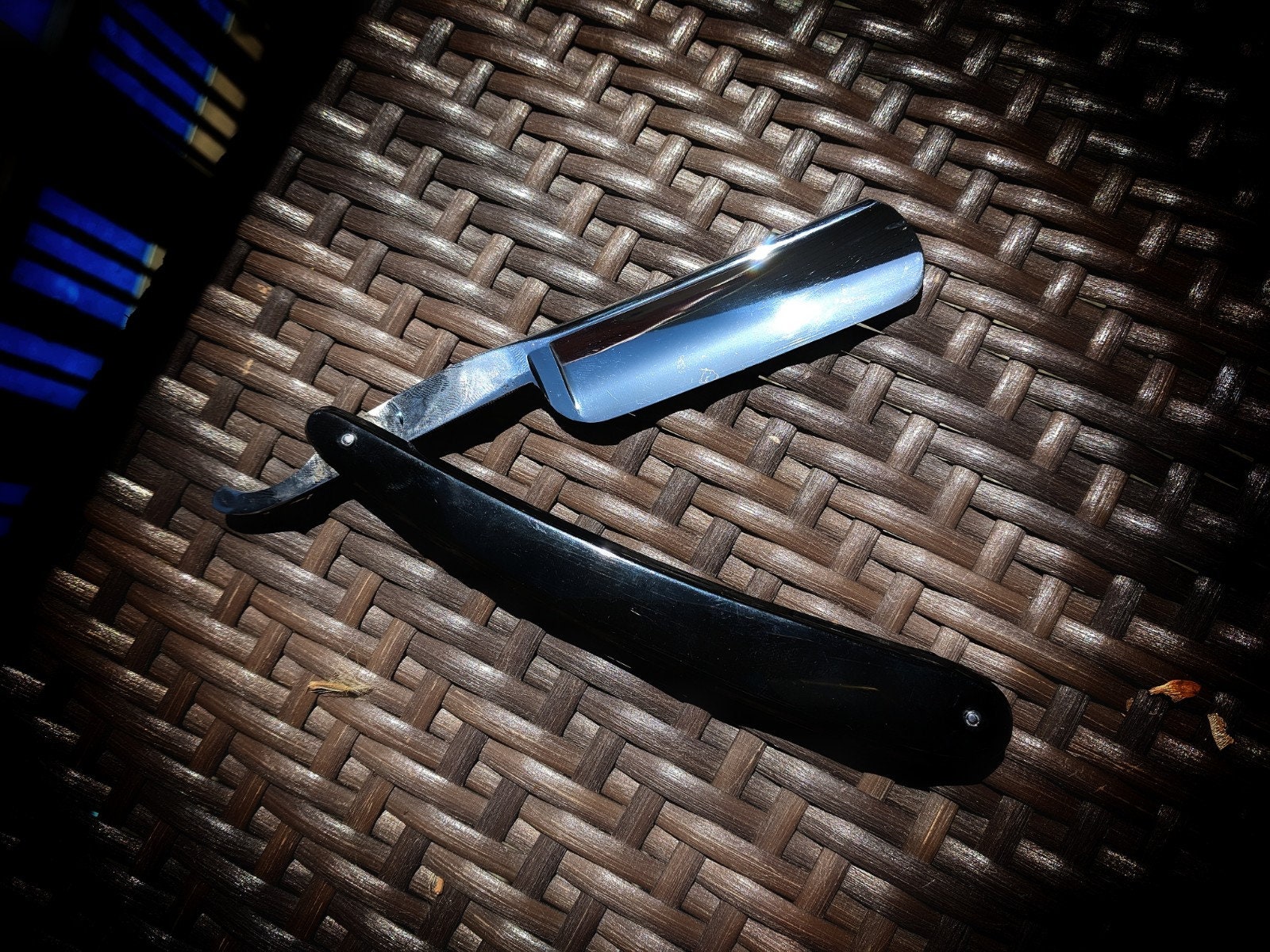 15/16 Elkaso German Steel Straight Razor HUGE BLACK beauty