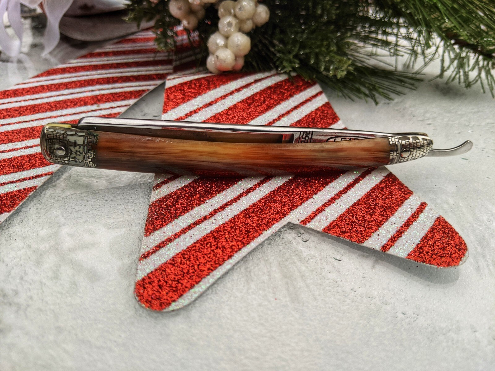 FW Engels Shave Ready Straight Razor Fancy Ornate Brass Scales