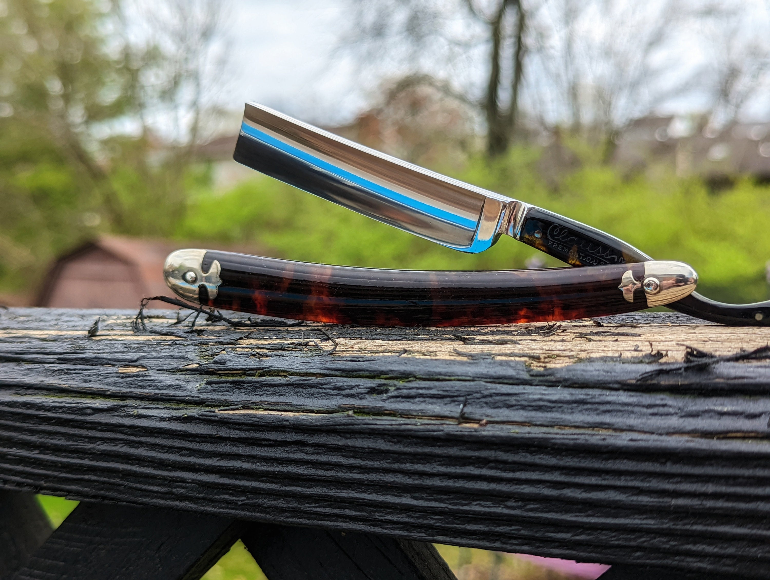 Antique straight razor Clauss Fremont Ohio Tortoise SCALES rare NOS