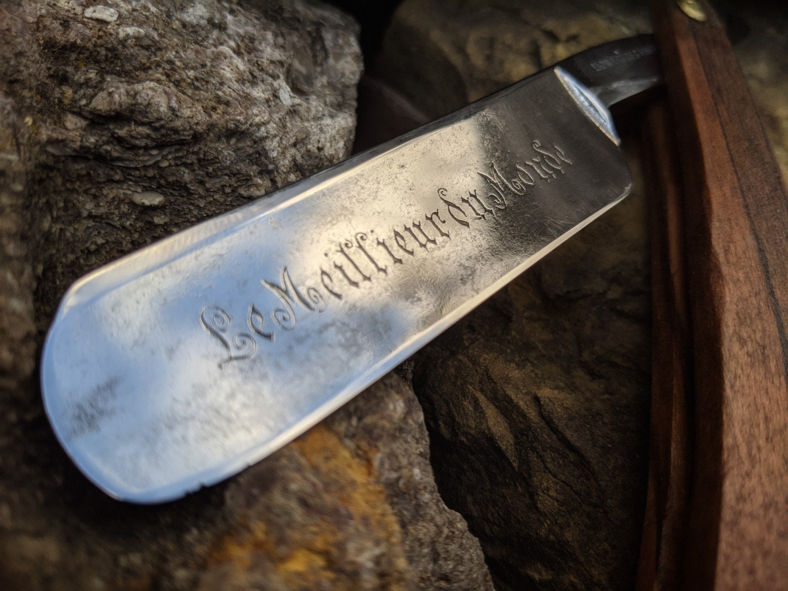 Antique French Straight Razor Lion Freres Thielt 15/16 Blade