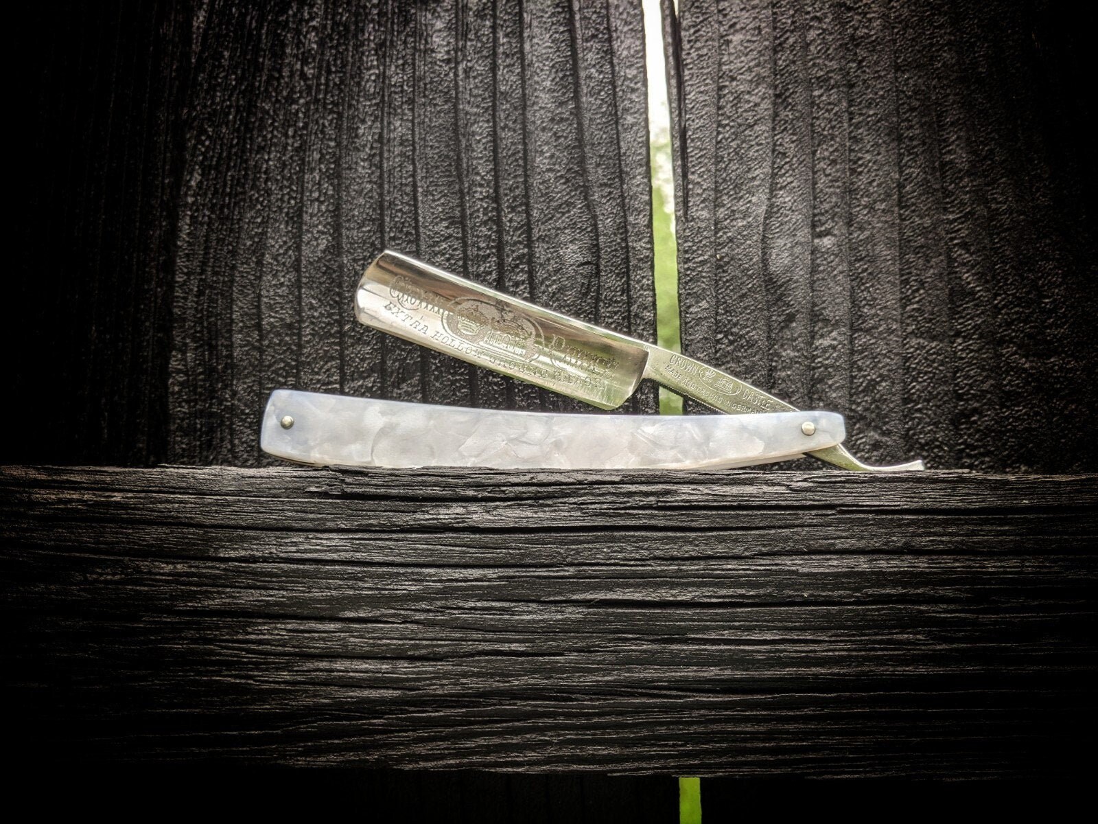 Beautiful Vintage Crown And Castle Straight Razor Crown Prince Custom ...