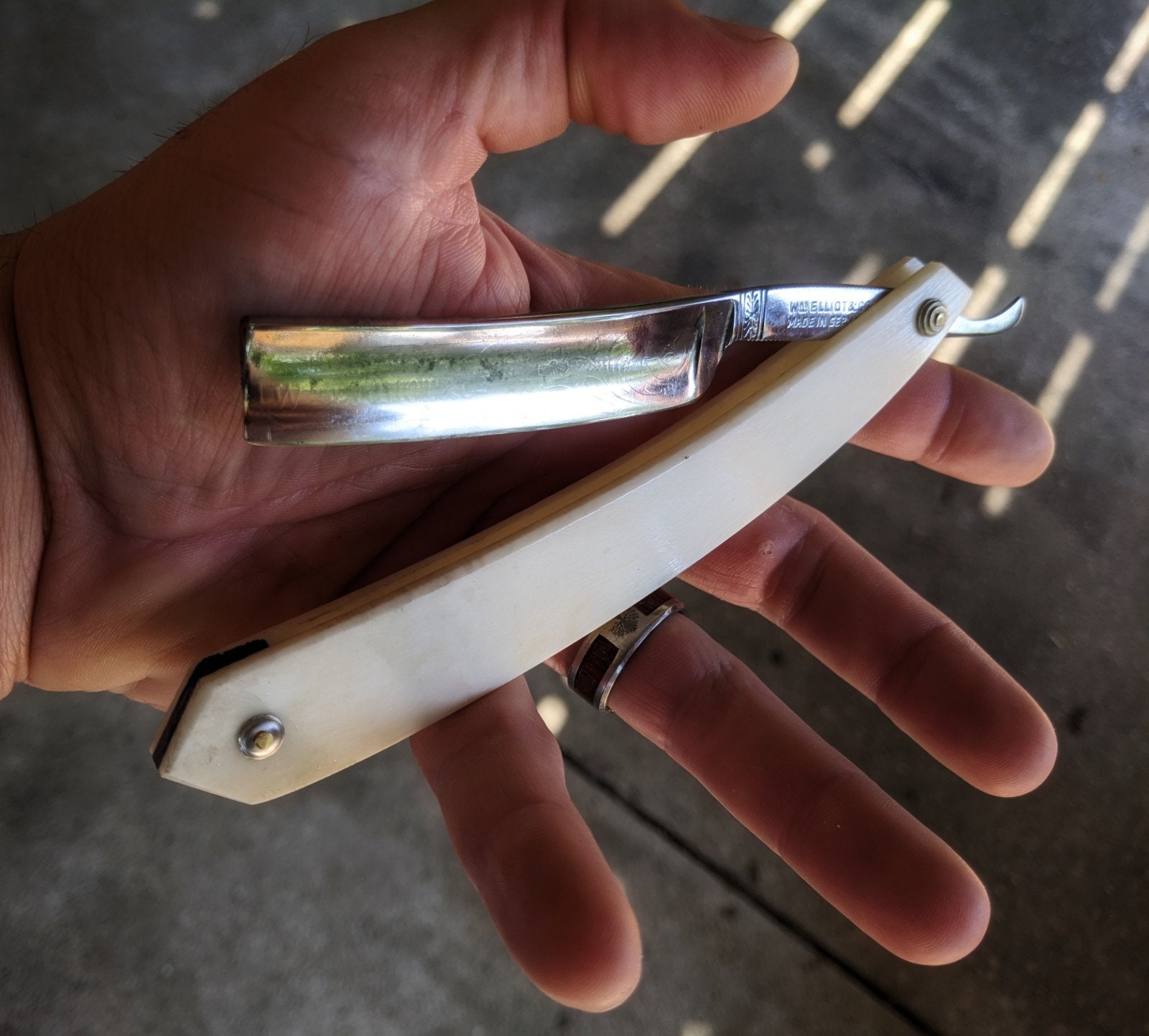 WM Elliot Straight Razor Vintage custom BONE scales shave ready 312