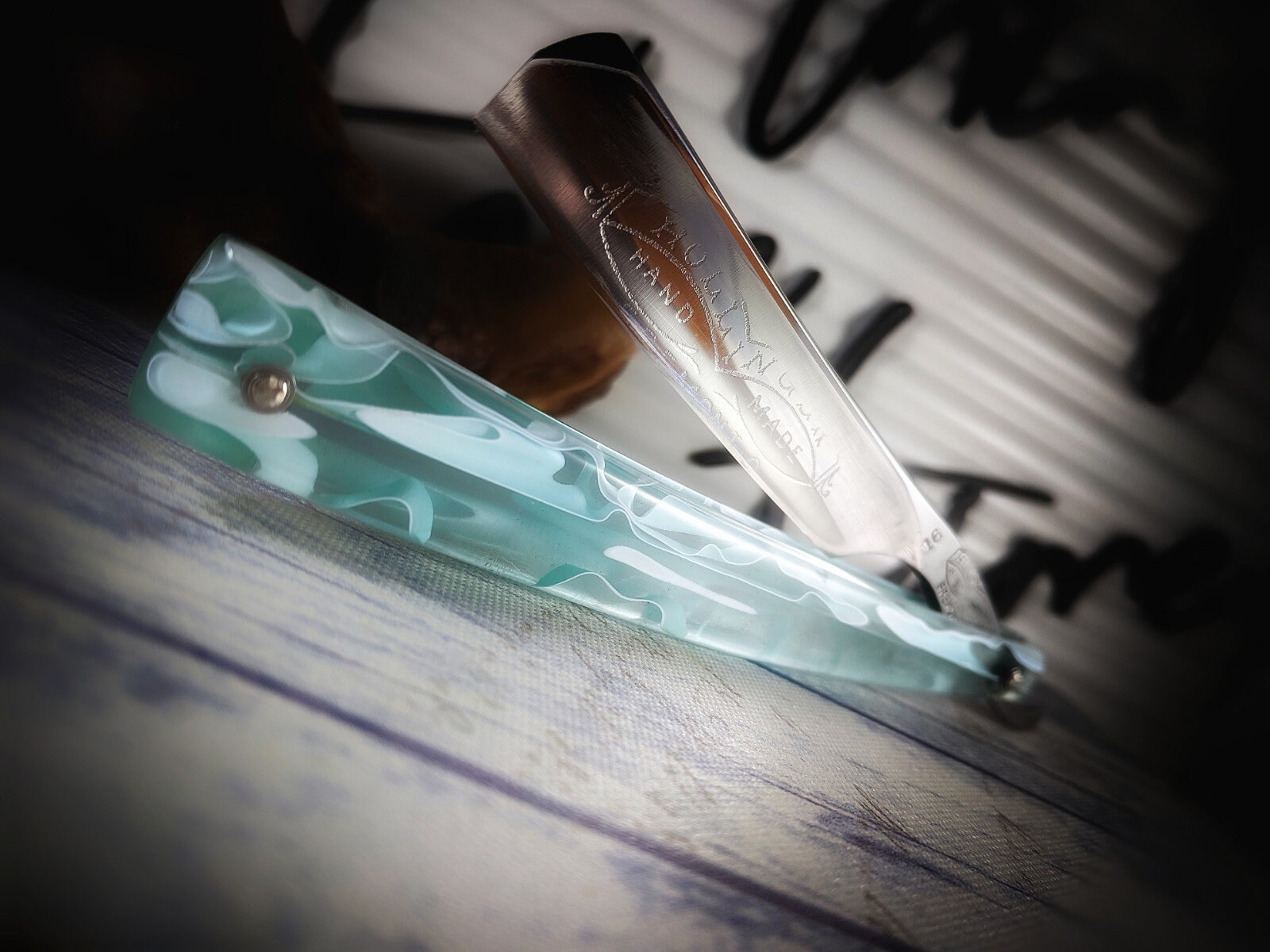 4/8 Hollinger Hand Made Straight Razor Custom Scales Fremont Ohio