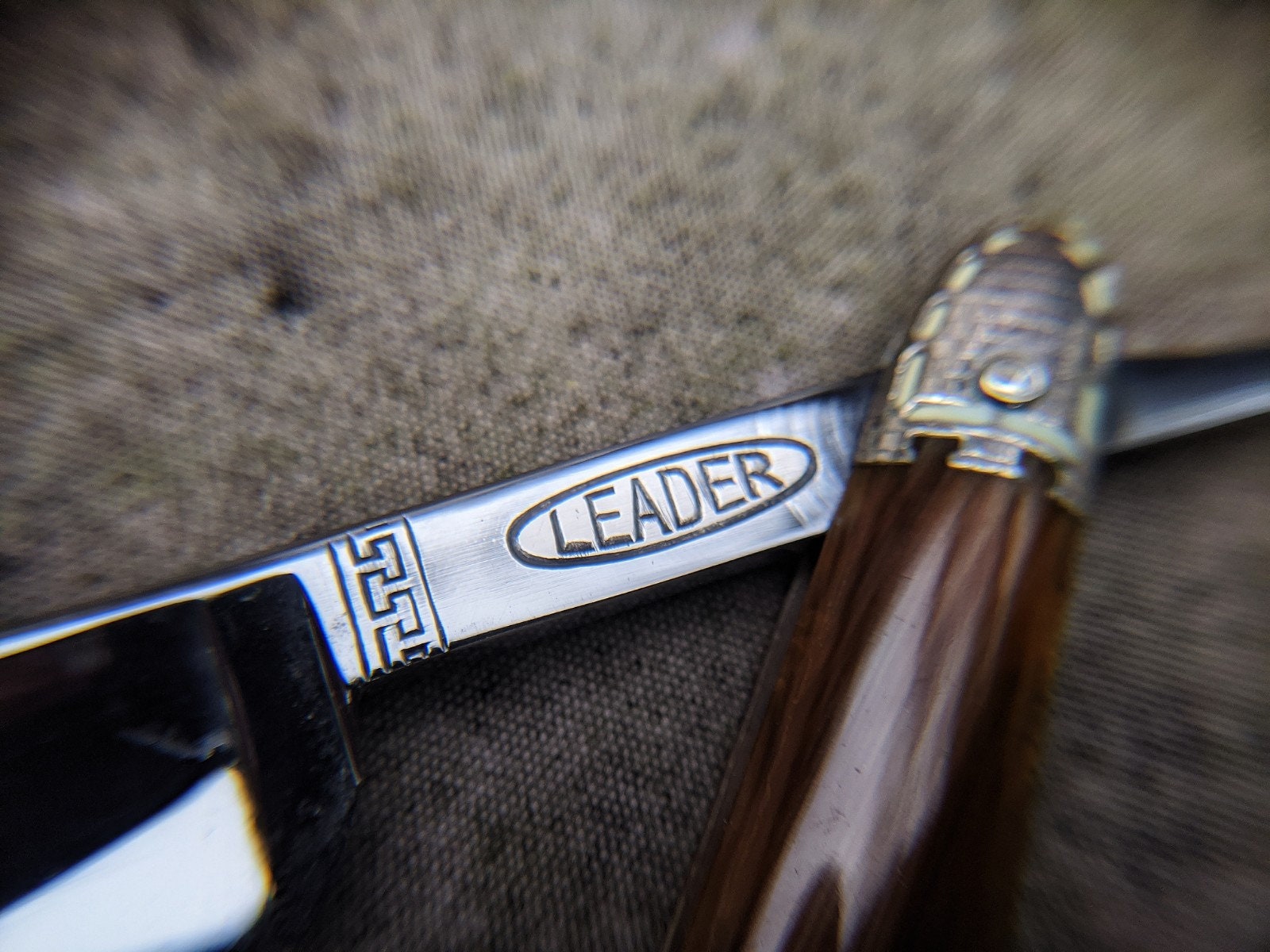 FW Engels Shave Ready Straight Razor Fancy Ornate Brass Scales