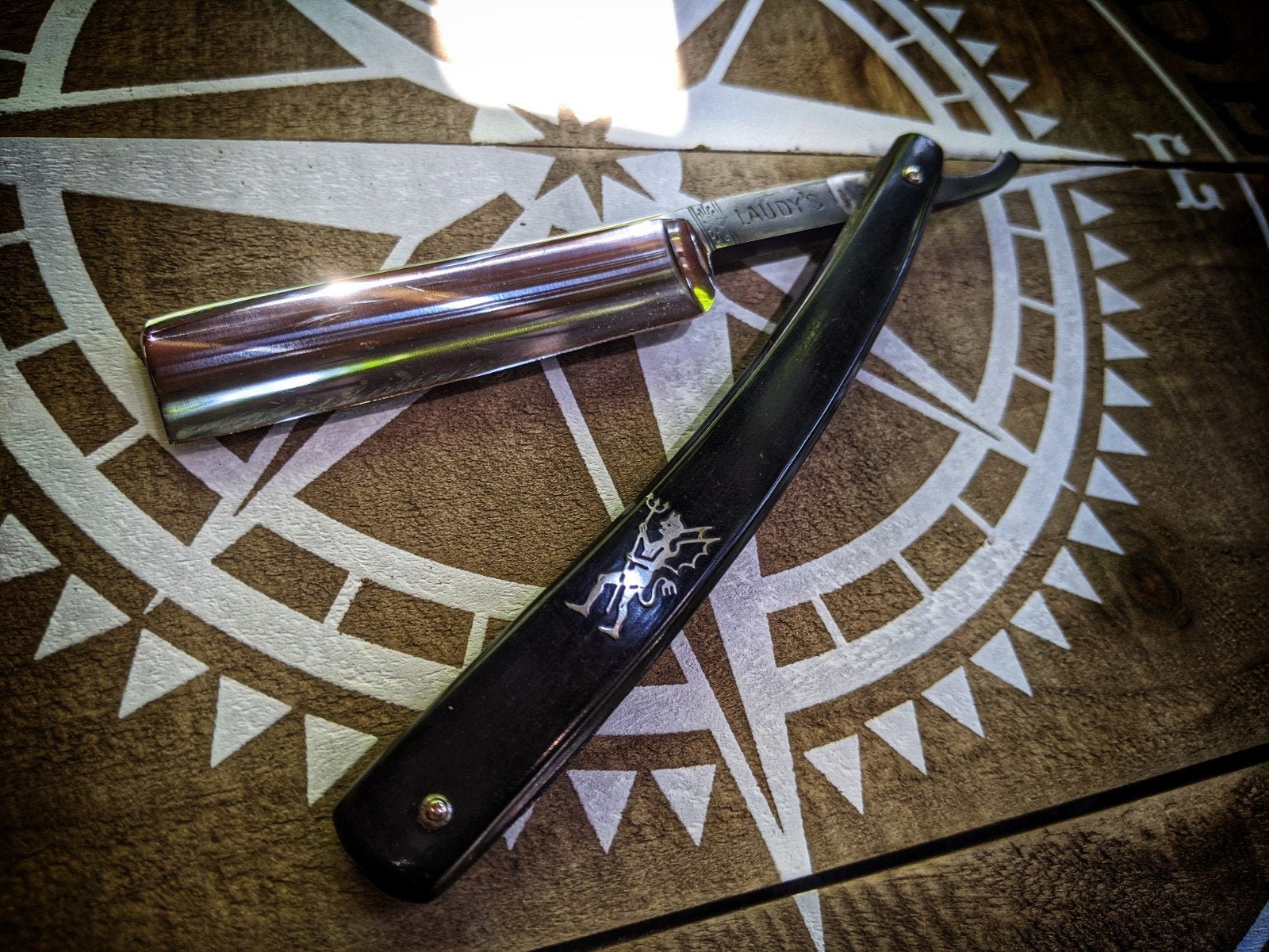 Vintage Laudy's IMP Straight Razor Devil Scales Satan Allentown B S Co ...