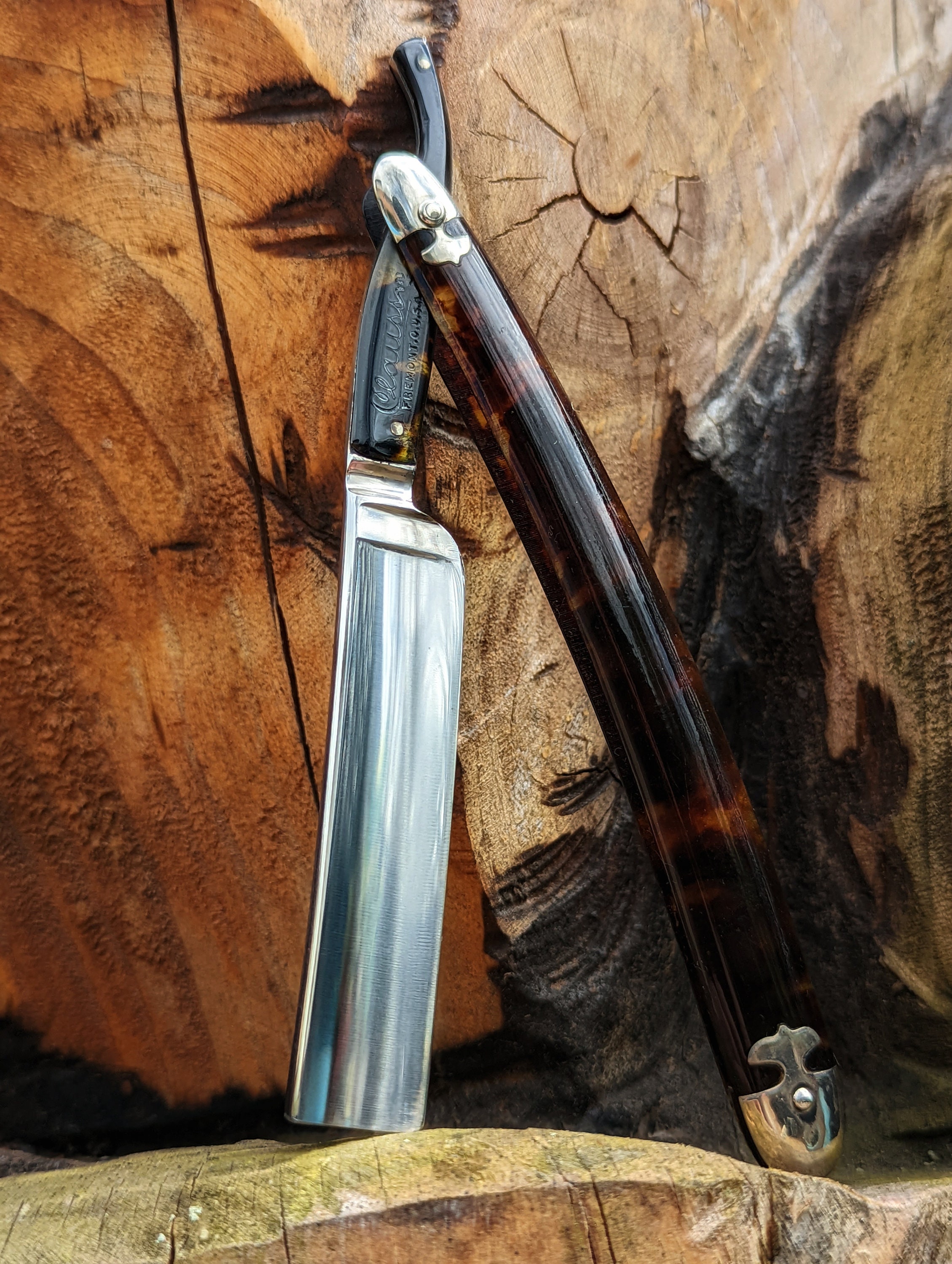 Antique straight razor Clauss Fremont Ohio Tortoise SCALES rare NOS