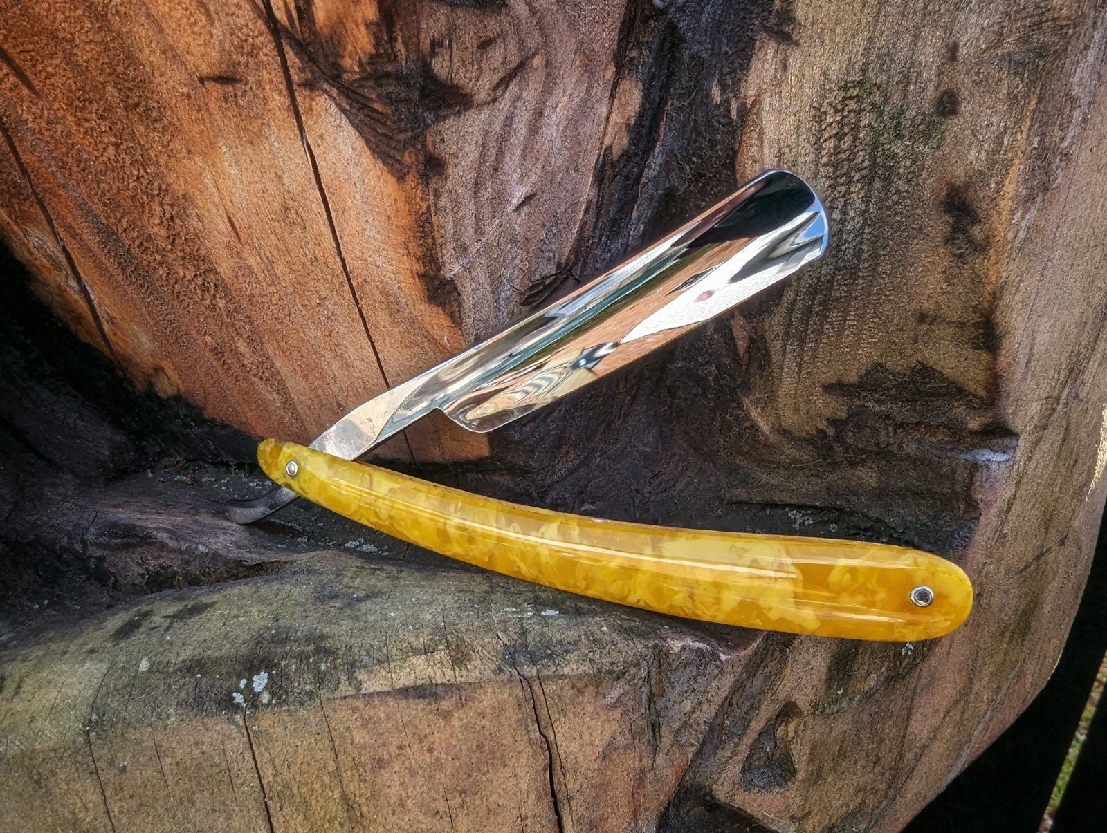 Wyeth Yellow Straight Razor Shave Ready trade Mark Warranted Shaving ...