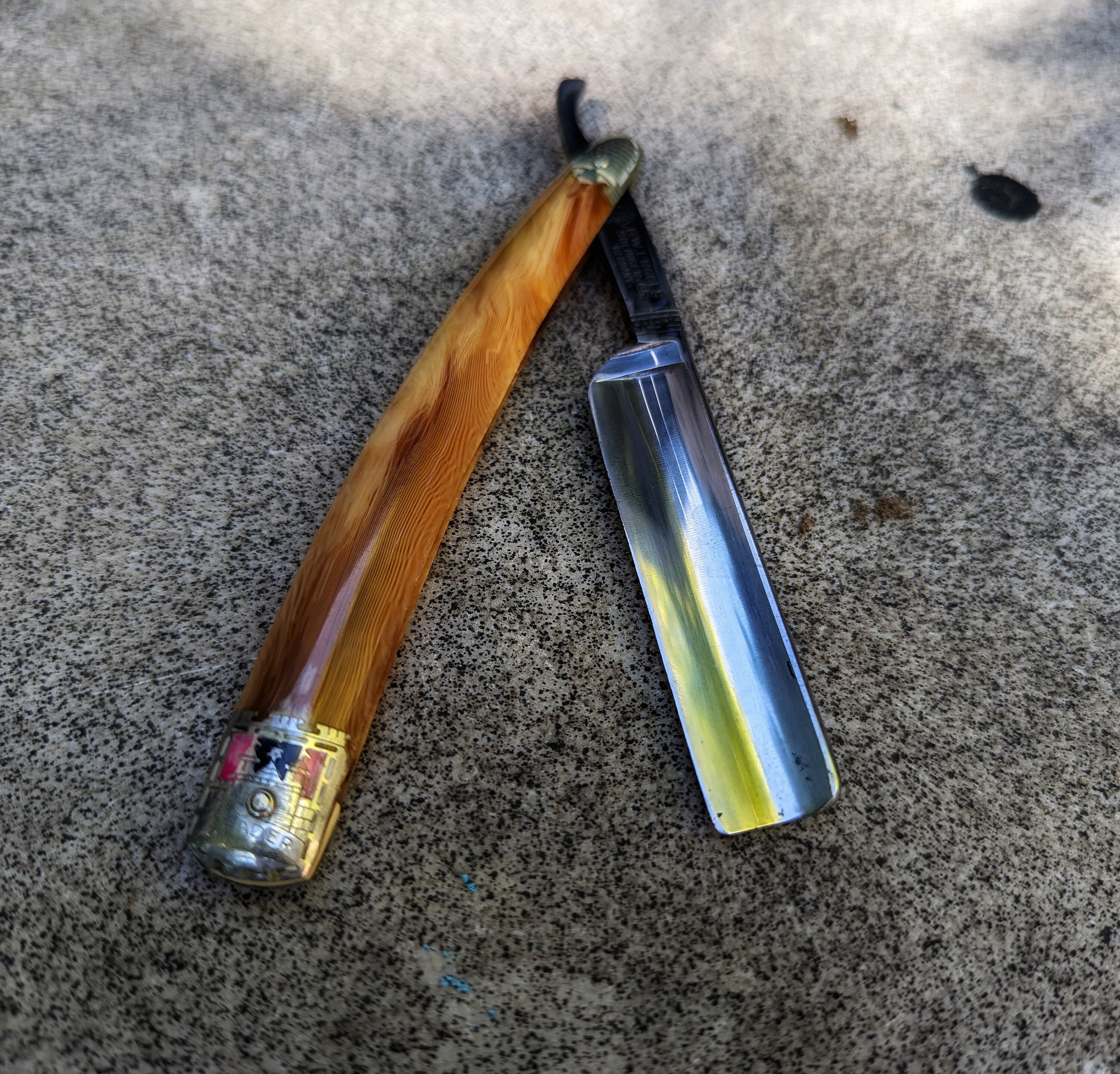 5/8 FW Engels Shave Ready Straight Razor Fancy Ornate Brass Scales