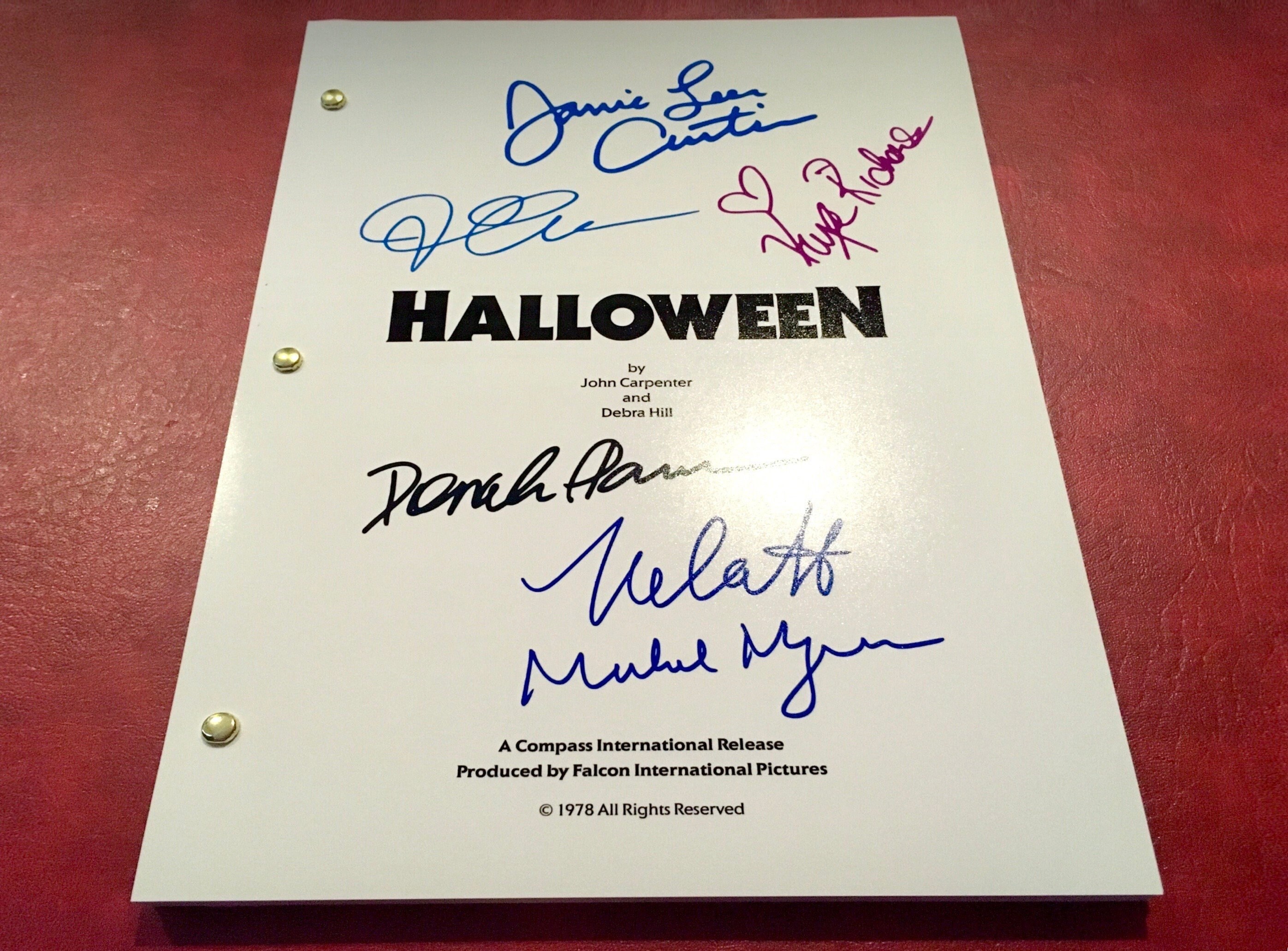 HALLOWEEN™ 1978 Signed Movie Screenplay Script by John Carpenter and ...