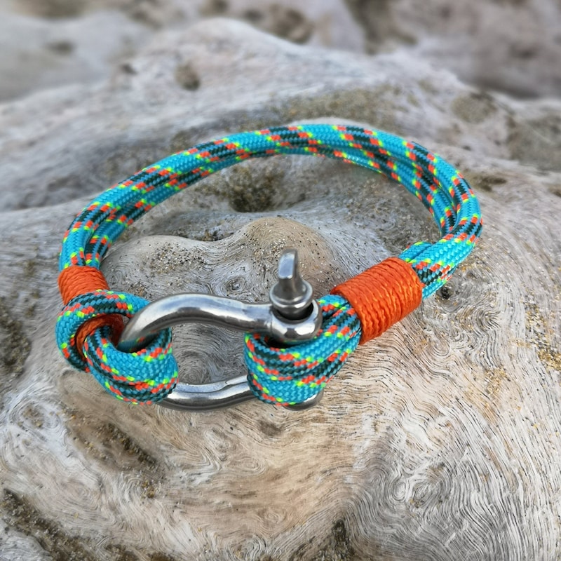 Shackle Bracelet - Etsy