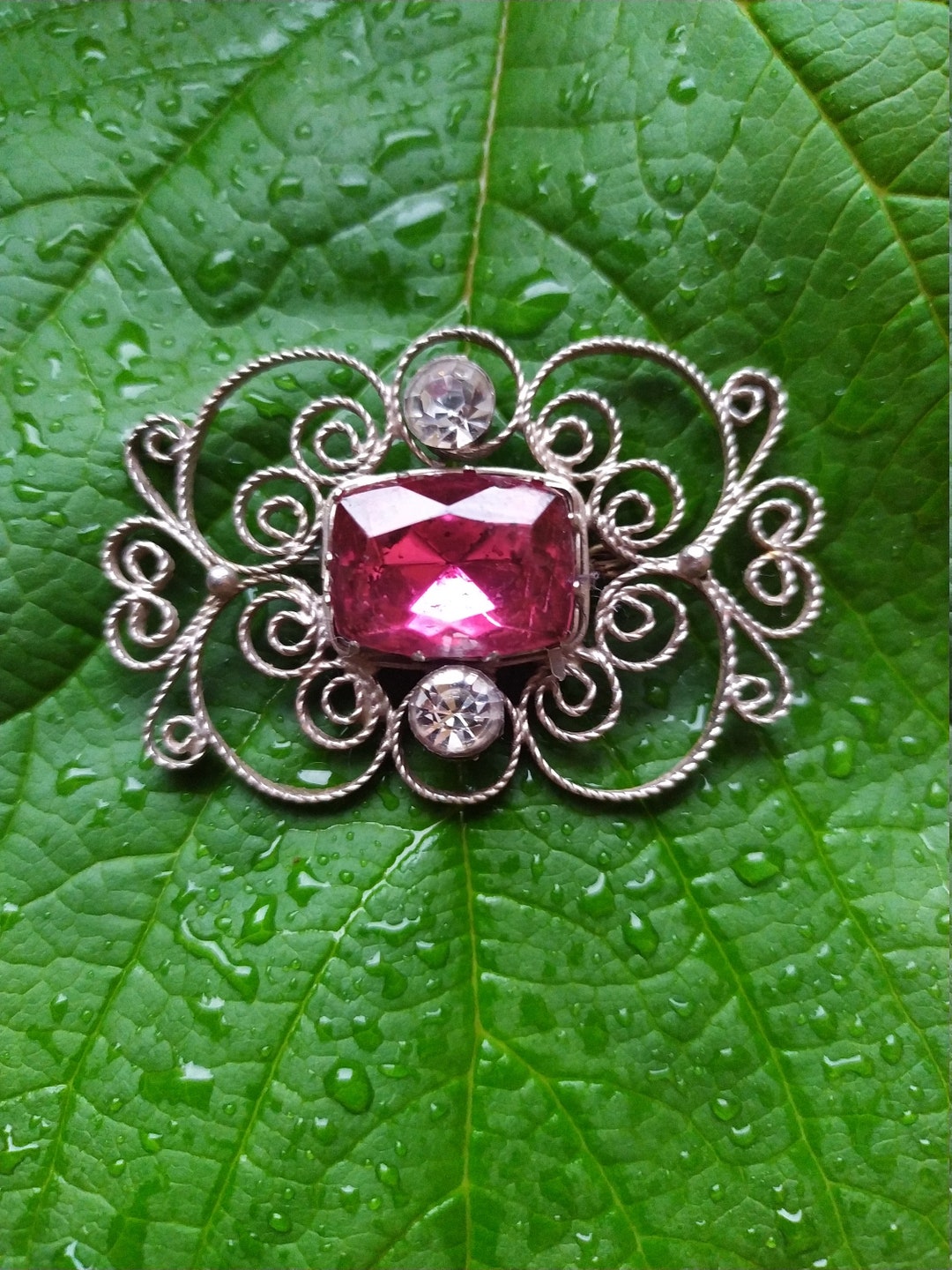 Vintage Brosche. Brosche 60er Jahre Vintage Dekoration. Filigranes ...