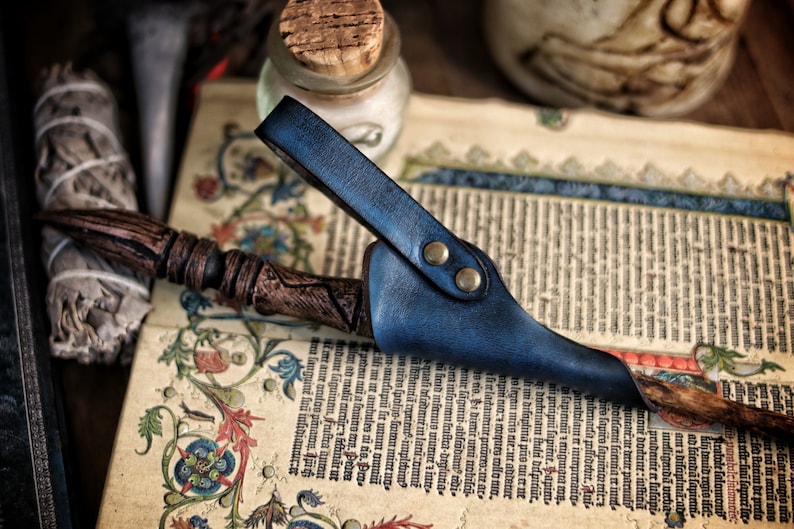 Magic Wand Leather Frog Holster for Wizard and Witch Costume - Etsy