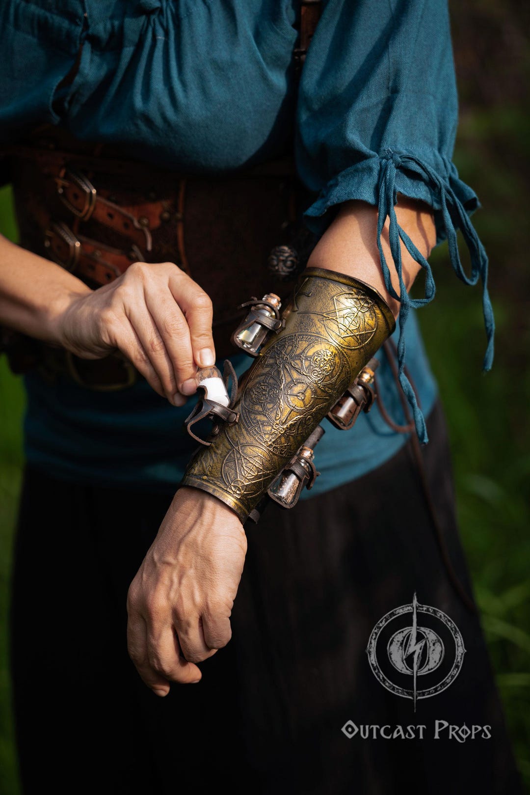 Alchemist Bracer With Magic Transmutation Triangle Wizards Sorcerers ...