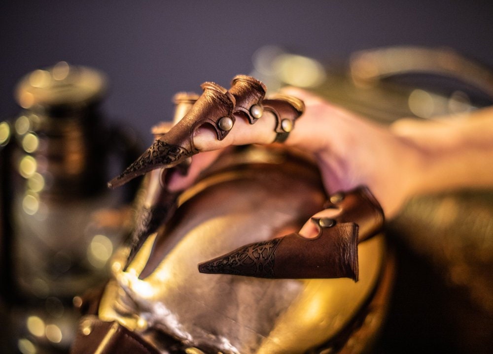 Steampunk Finger armor leather Claw larp Gothic Flourish Nail | Etsy