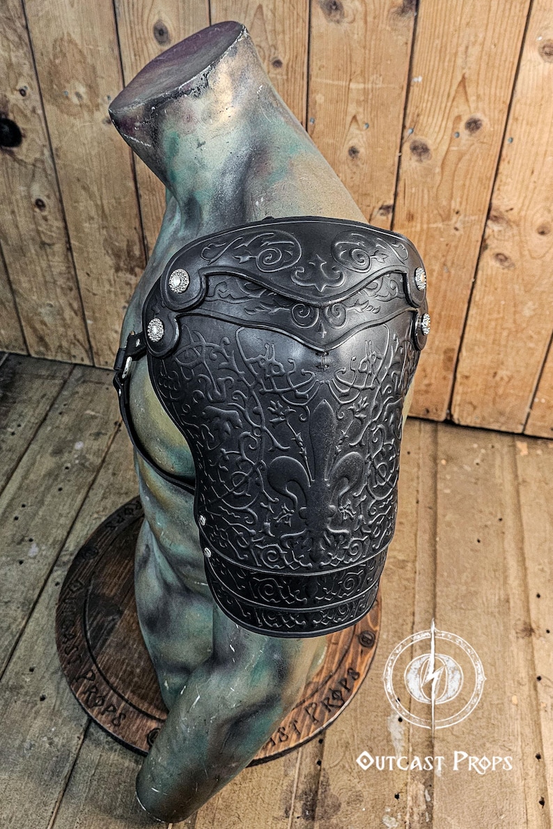 Leather Pauldron Shoulder Armor Musketeer Aramis Pauldron Leather ...