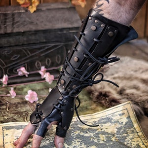 Samurai Leather Riveted Bracers, Samurai Armor for LARP or Cosplay Pair ...