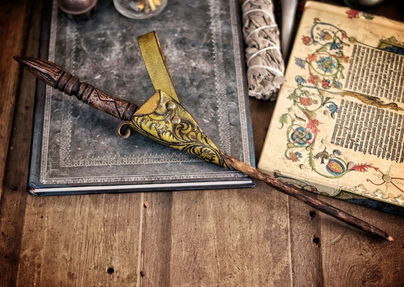 Magic Wand Leather Flower Frog Holster Ornated for Wizard and - Etsy