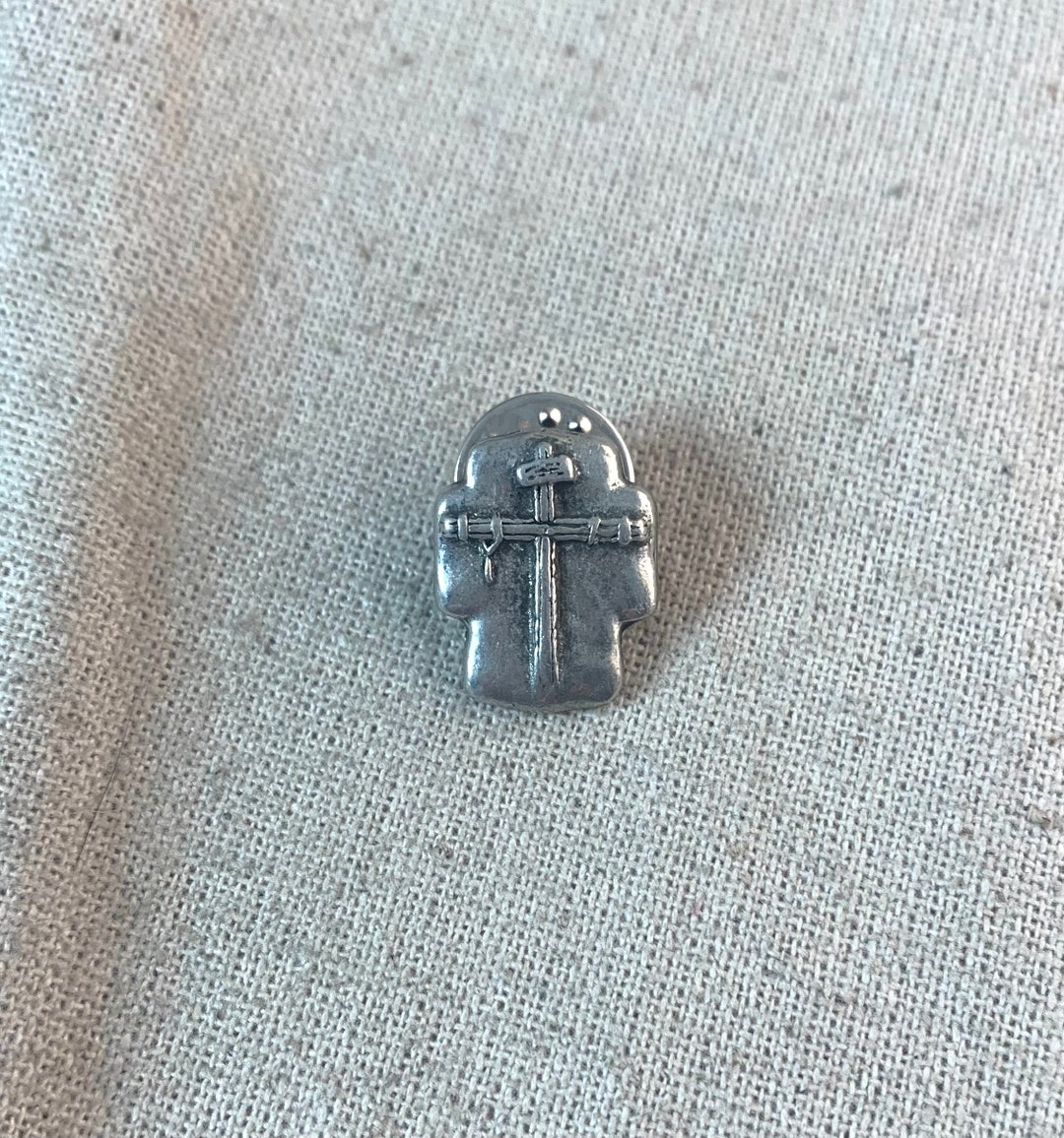 Icon Passion of the Christ Lapel Pin / Tie Tack, 3/4" X 5/8", Silver ...