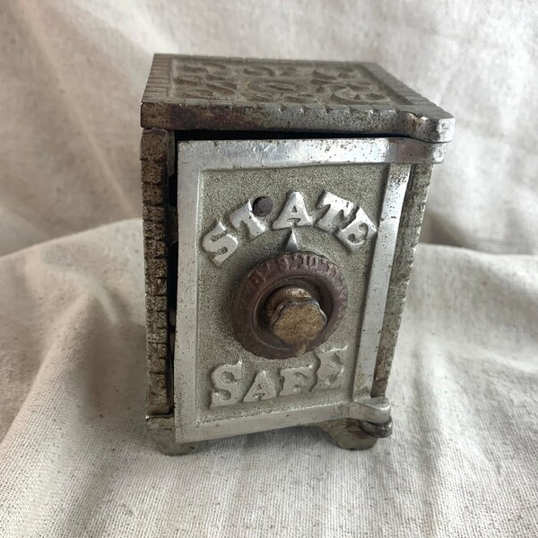 Antique Cast Iron Safe Bank - Etsy