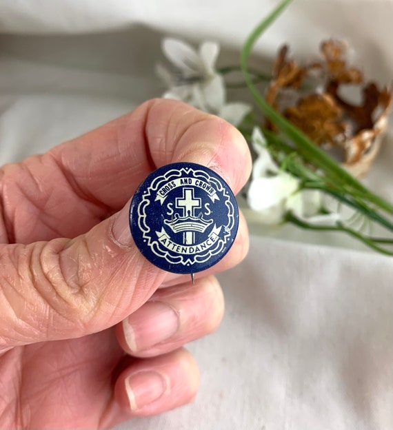 Cross and Crown Sunday school Attendant Pinch Back Pi… - Gem