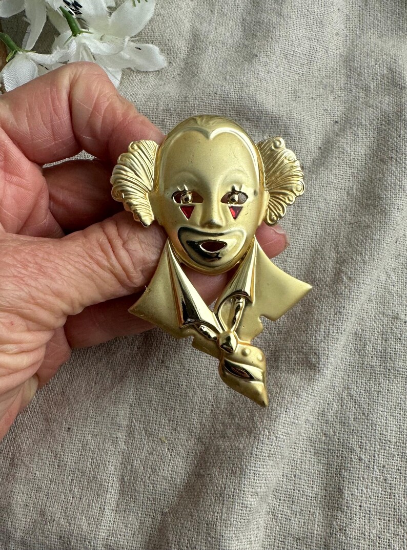 AJC (american Jewelry Company) Clown Brooch, 3" X 2", Gold Tone Base ...