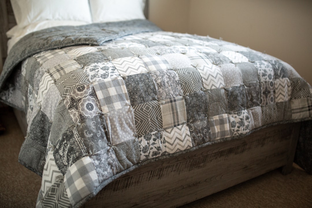 Grey Handmade King Size Flannel Quilt, Grey Plaid, White and Gray Soft ...