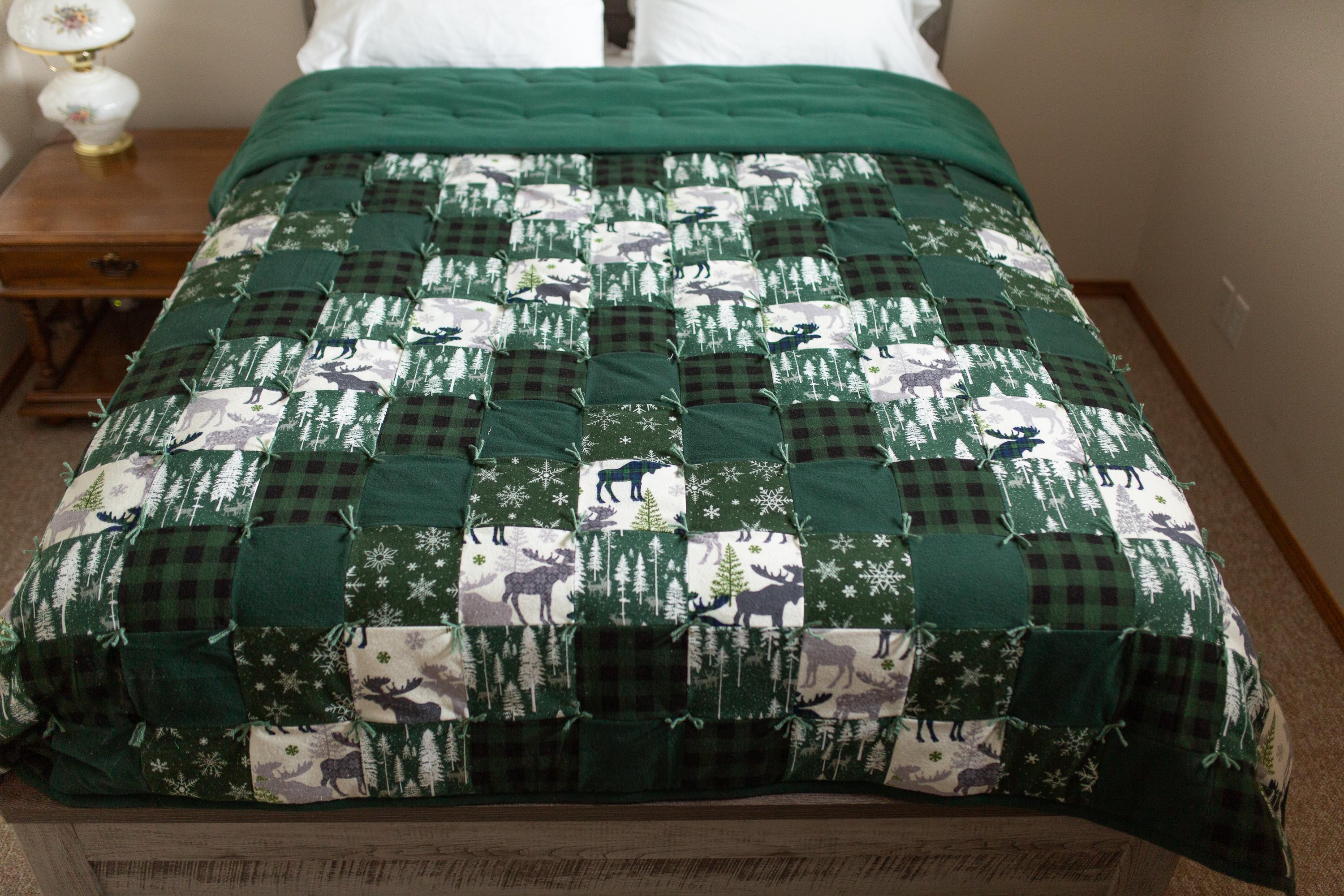 Moose Flannel Quilt, Green Plaid Patchwork, Rustic Cabin Decor - Etsy