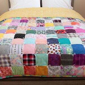 New Retro Multi-color Patchwork Quilt, Mauve, Yellow, Pink, Blue, White ...