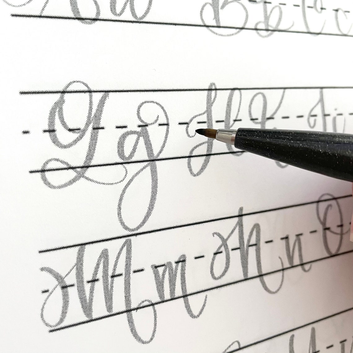 Flourish Alphabet Hand Lettering Practice Worksheet - Etsy