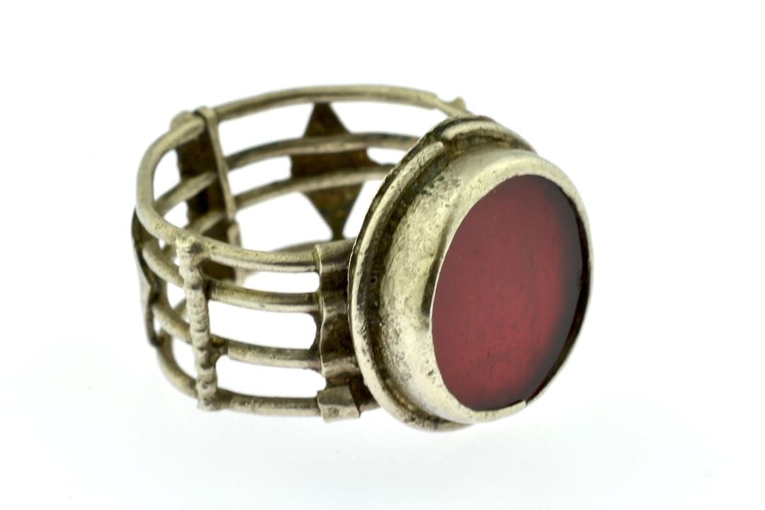 Old Bedouin Ring From Saudi Arabia in Silver and Red Glass Cabochon ...