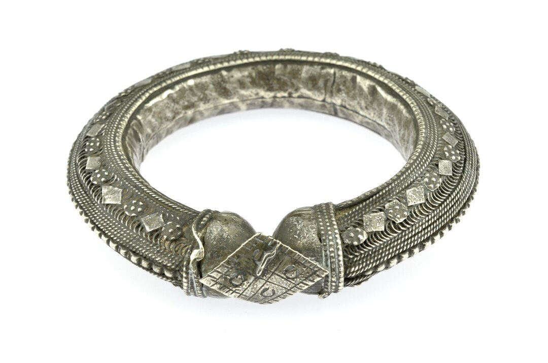 Old Ethnic Bracelet From Yemen. Middle East High Grad Silver Tribal ...