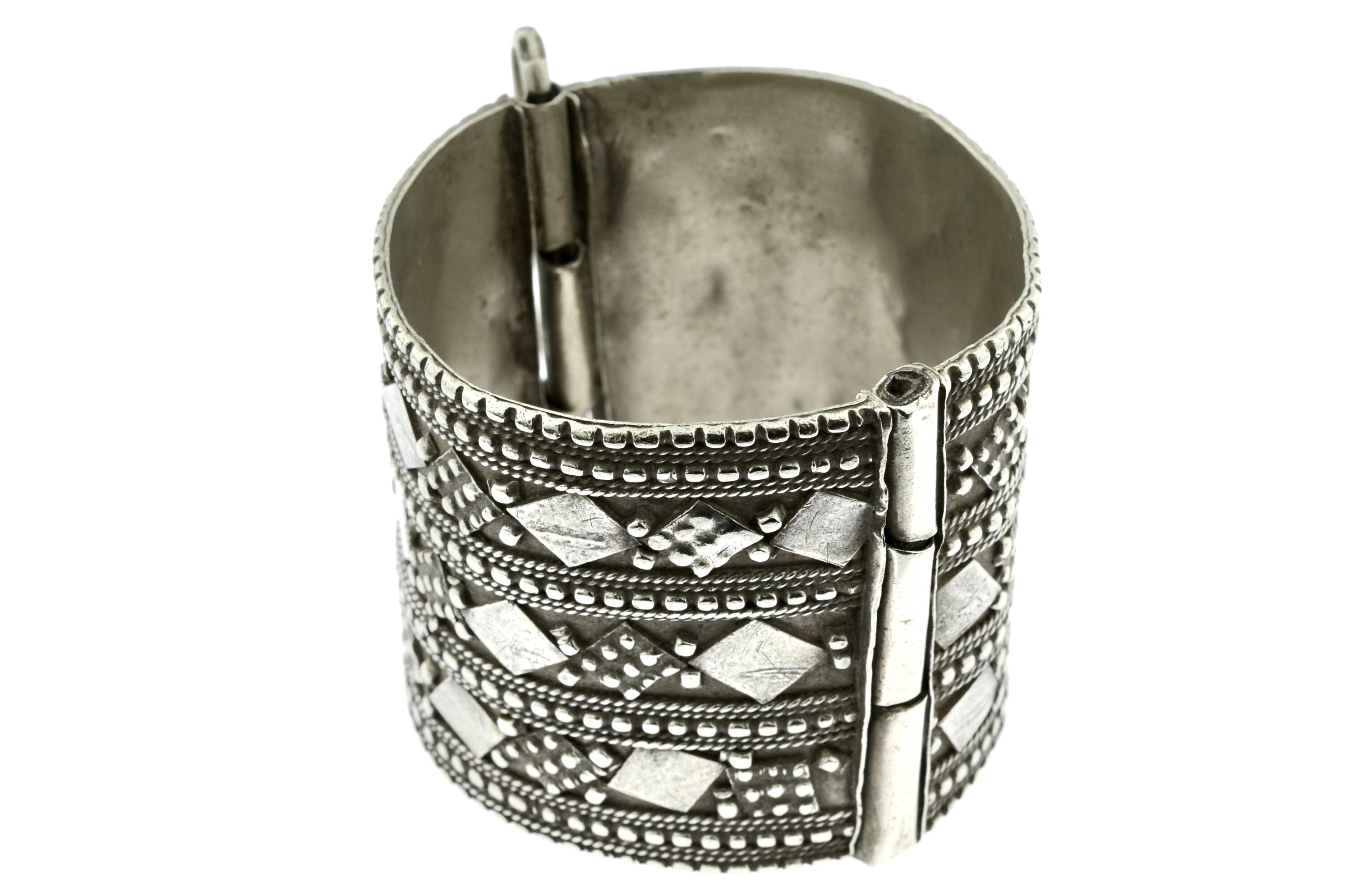 Yemeni silver alloy bracelet, ethnic cuff bangle, tribal. Middle ...