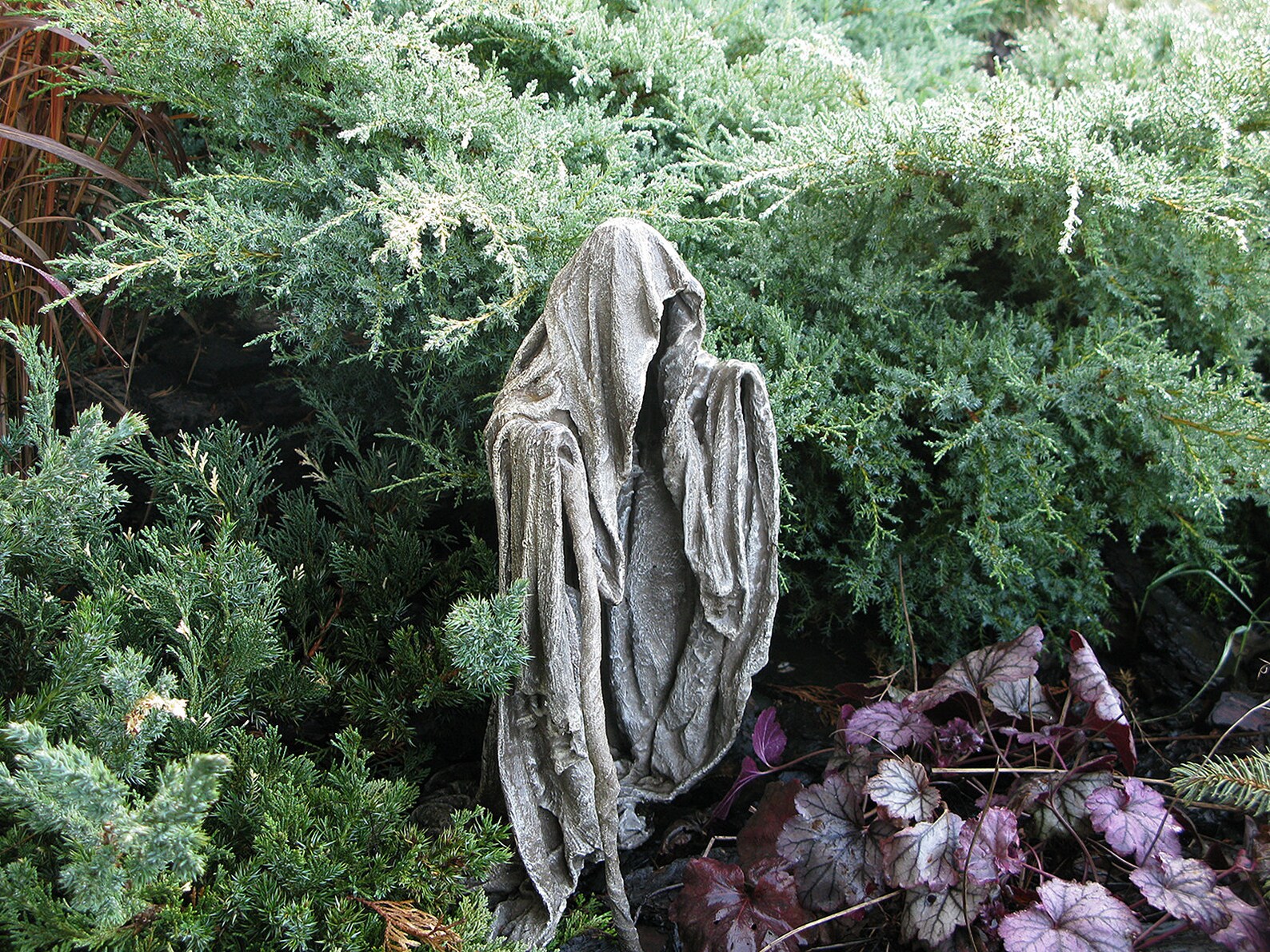 Garden Sculpture Ghost Outdoor Sculpture Phantom Statue Figure - Etsy
