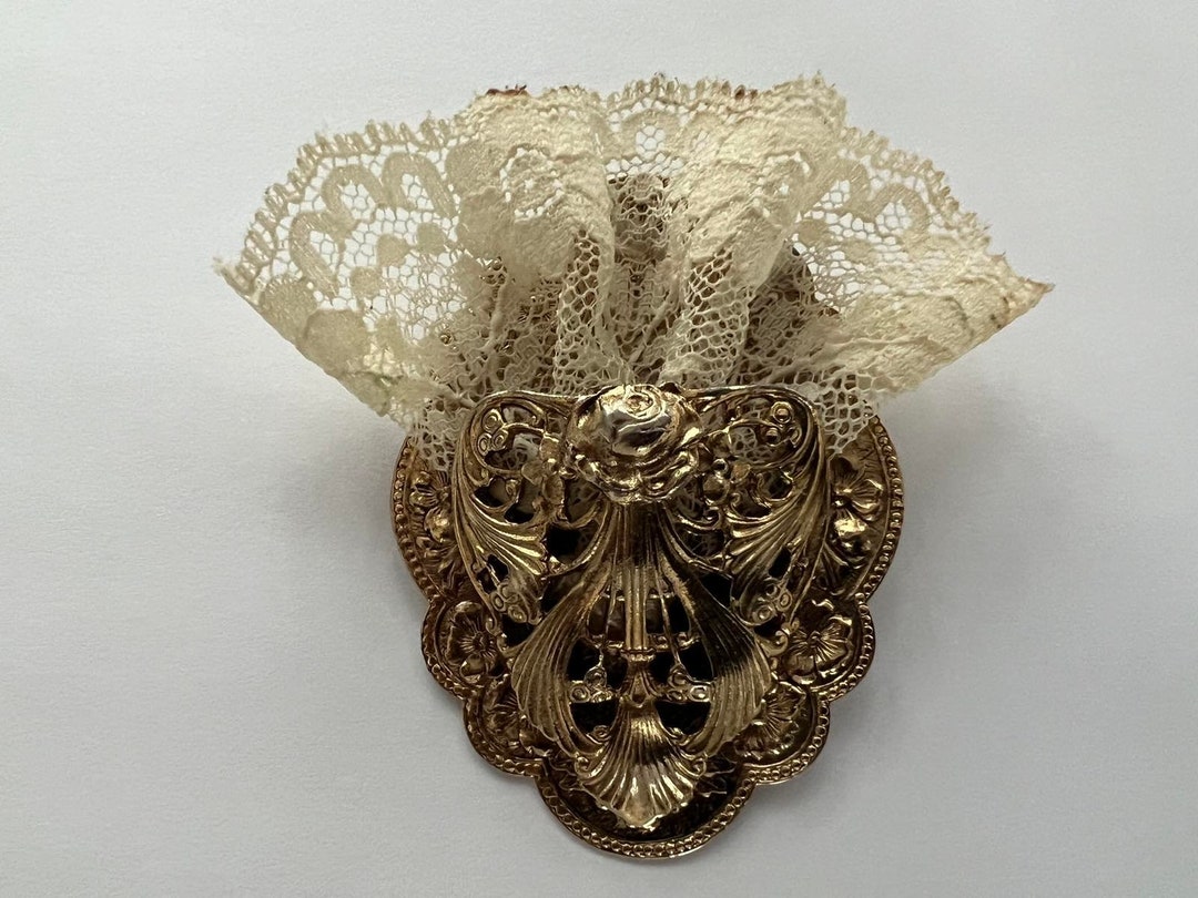 Antique Gold Tone Victorian Lace Pocket Brooch Pin, Rare to Find ...
