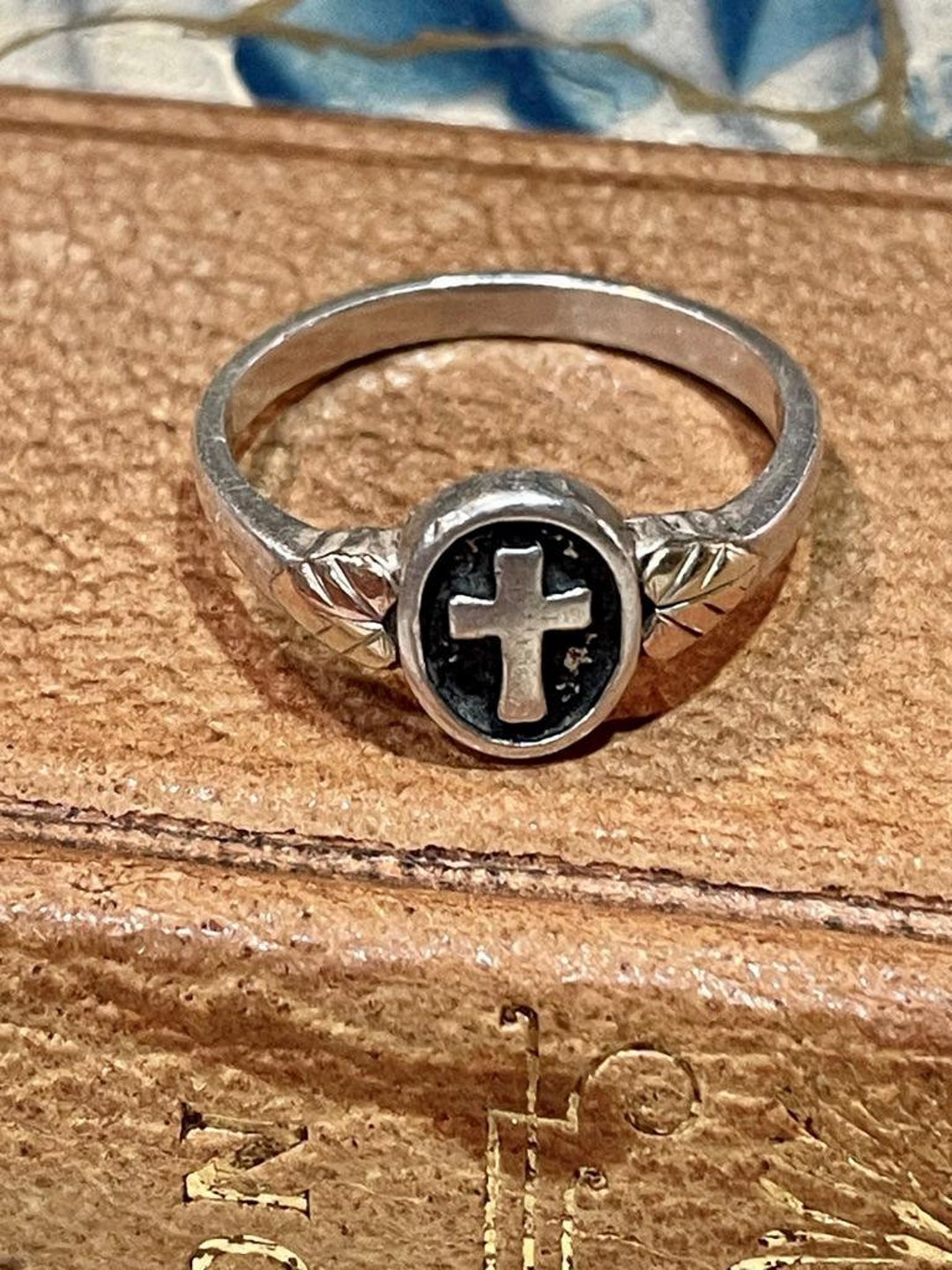 Sterling Black Hills Gold Faith Cross Ring Applied 12k Leaves C. Co. Size 8.5 - Etsy