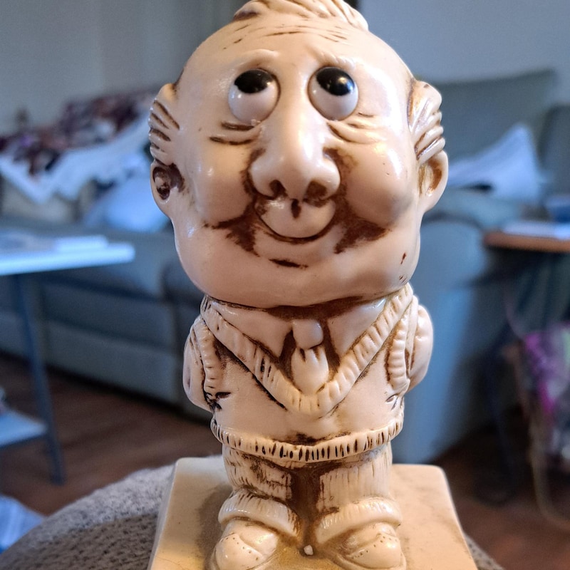 Russ and Berries Figurine - Etsy