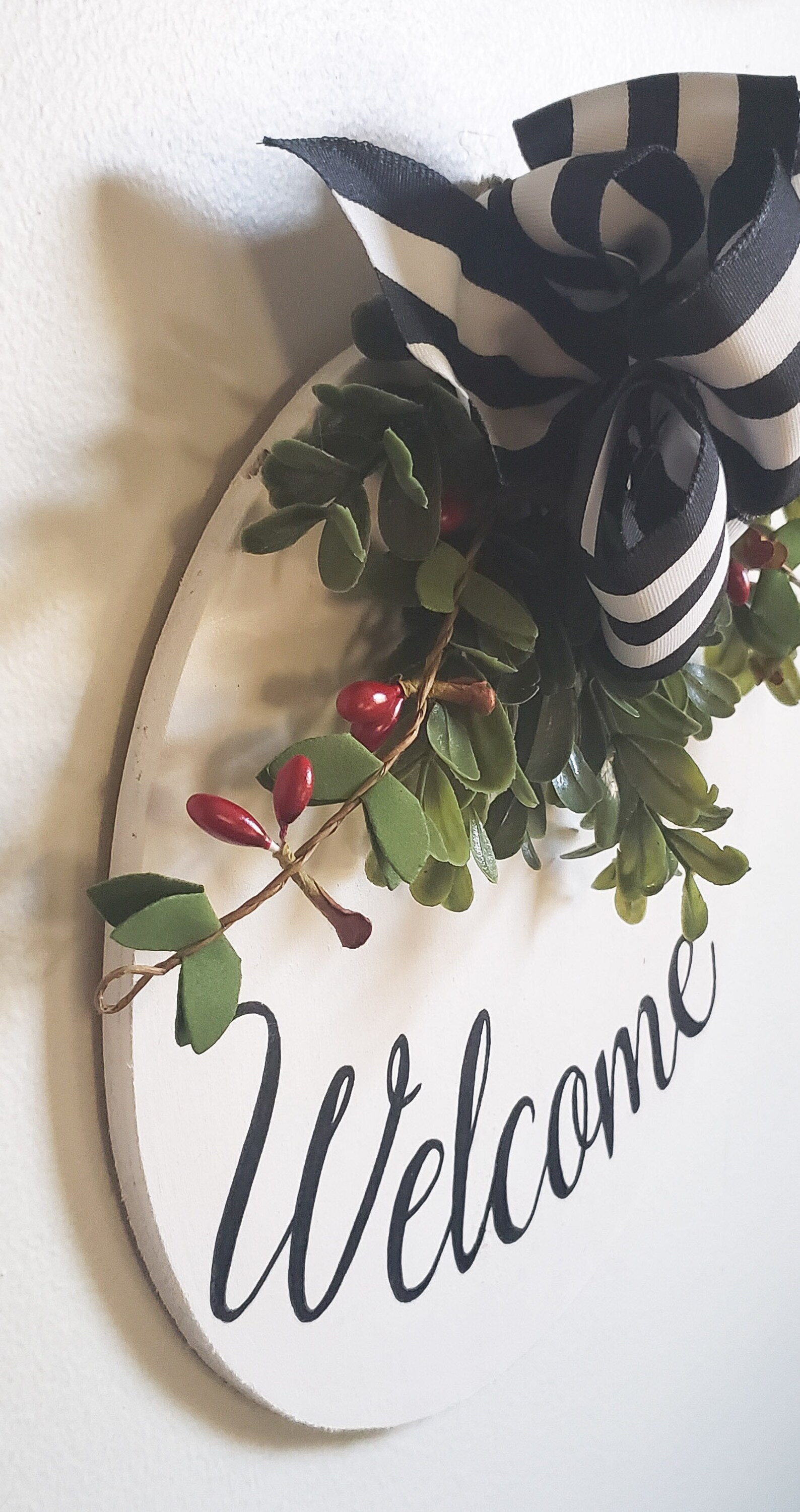 Black and White Welcome Sign//welcome Sign//circular Welcome | Etsy