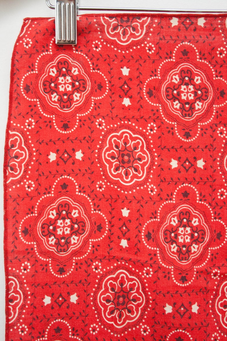 Vtg Small Red Bandana - Vintage Patterned Scarf - 80s Red and White ...