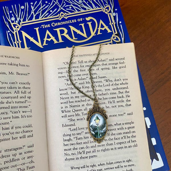 Book Page Necklace - Etsy