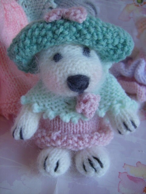 Mrs Pitty-pat Kitten Cat (with Kittens) - Easy Soft Toy Knitting ...