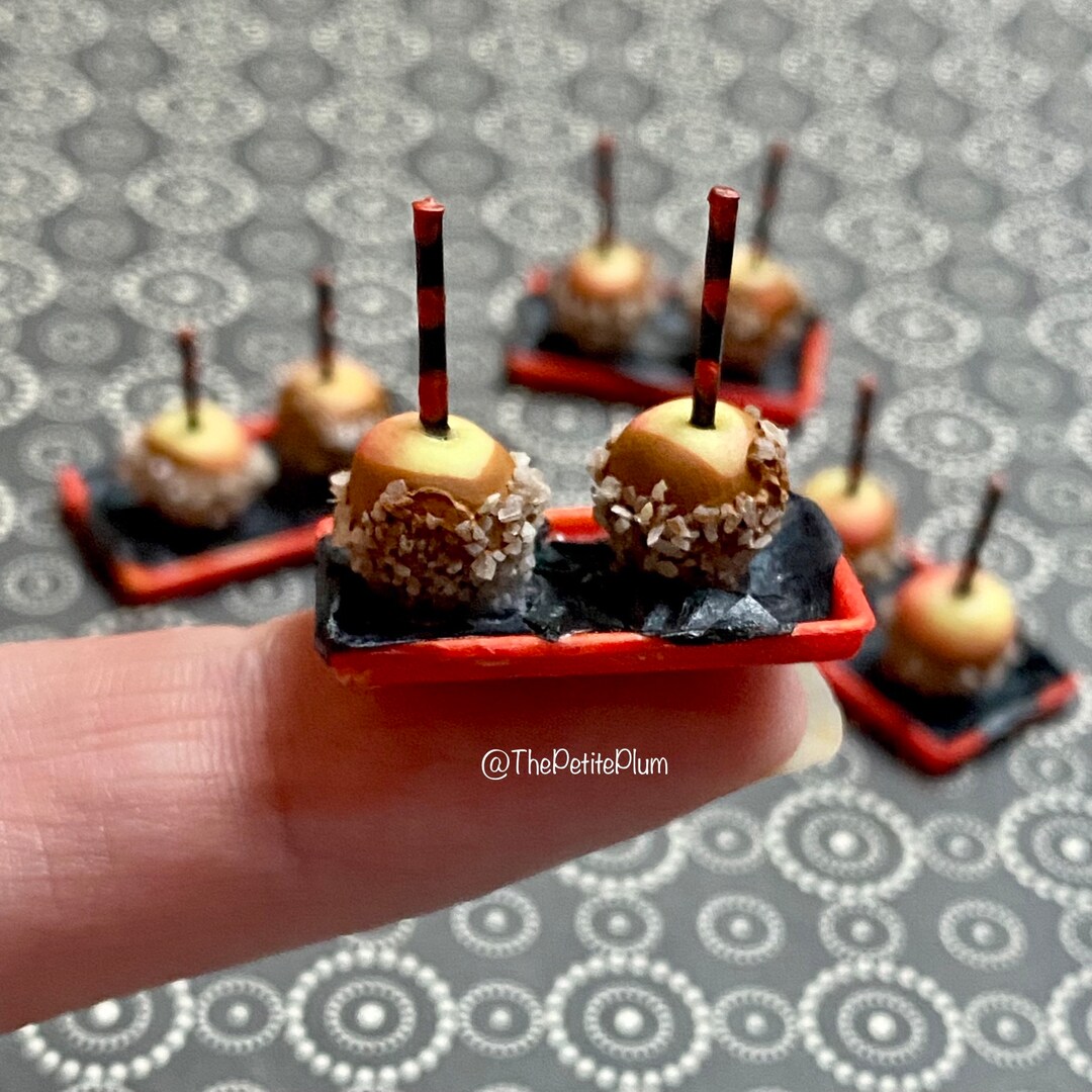 Miniature / Caramel Apples / Candy / Apple / Sweets / Halloween ...