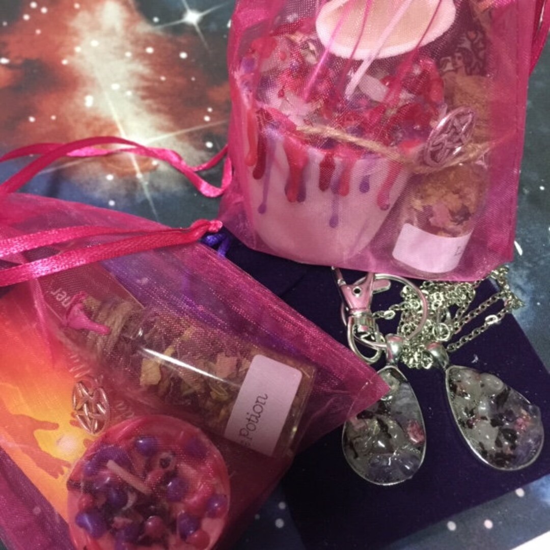 GIFT BOX - Candle Spell Kit - Potion, Amulet, Keychain, Discount ...