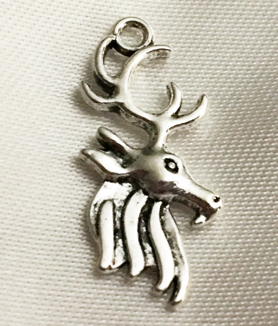 HANNIBAL |feathered Stag Charm - Etsy